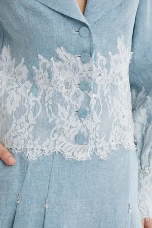 GIZIA Embroidered Balloon Sleeve Linen Jacket