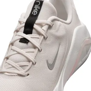 Nike Bella Workout Shoes