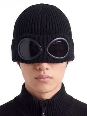 C.P. COMPANY Goggle Beanie