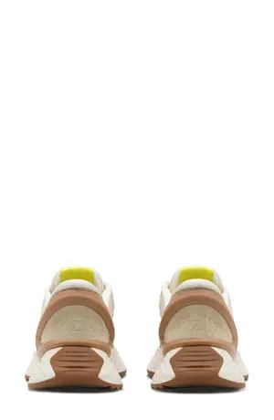 KIZIK Monaco Hands-free Sneaker