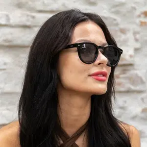 WMP EYEWEAR Tate50mm Retro Classic Round Polarized Sunglasses - Black