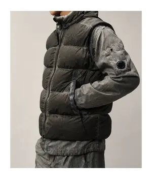 C.P. COMPANY Eco-chrome R Padded Gilet - Black
