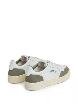 AUTRY Medalist Suede Sneakers - White