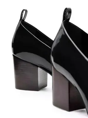 AMI Paris Cow Leather Pumps