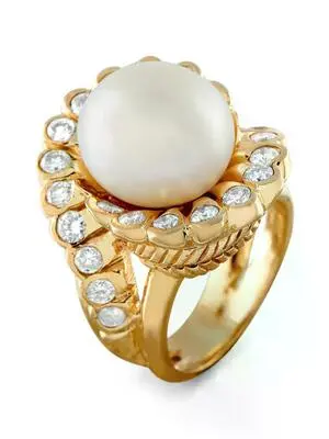 LB EXCLUSIVE Pearl And Diamond Ring
