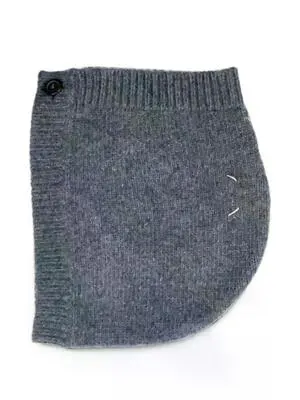 MAISON MARGIELA Four Stitches Button-fastening Beanie Hat