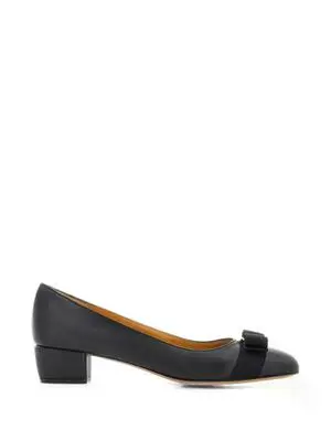 FERRAGAMO Vara Bow Pumps - Black