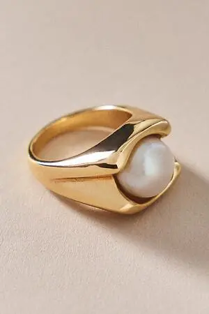 Anthropologie Freshwater Pearl Signet Ring