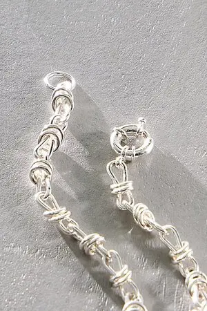 GHOST LONDON Plated Knot Link Necklace