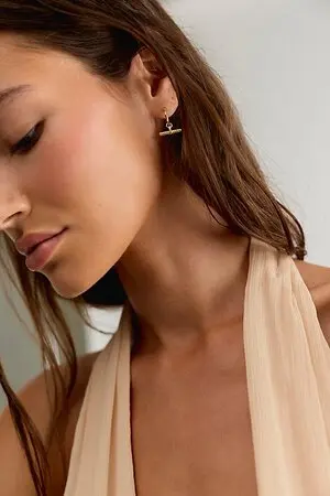 GHOST LONDON Estee Plate T-bar Charm Hoops