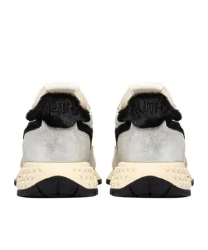 AUTRY Round-toe Lace-up Sneakers