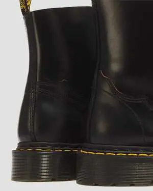 Dr. Martens 1460 Pascal Ri Eye Boot