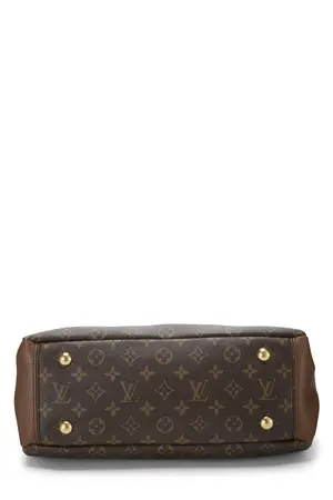 LOUIS VUITTON Monogram Canvas Pallas Nm