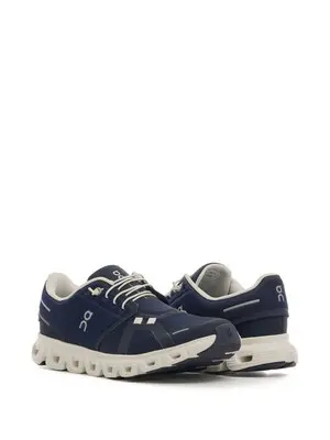 On 6 Sneakers