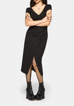 DISTURBIA Ziggy Check Cut Out Midaxi Dress