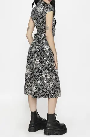 DISTURBIA Hexweave Fitted Midi Shirt Dress