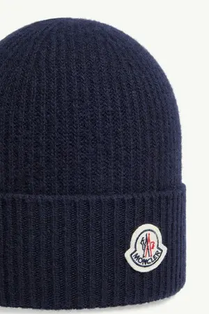 Moncler Logo Patch Knitted Beanie