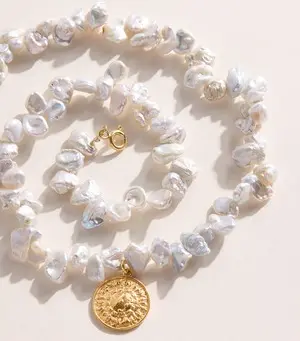 HERMINA ATHENS Freshwater Pearl Shield Pendant Necklace