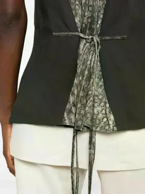 ZIGGY CHEN Sleeveless Vest