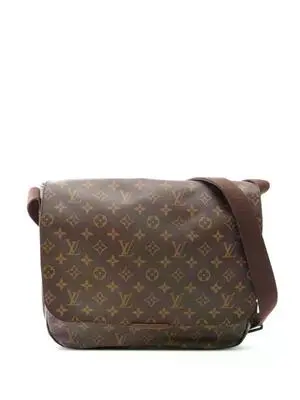 LOUIS VUITTON Monogram Beaubourg Messenger Bag - Brown