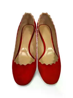 Chloé Lauren Scalloped Pumps