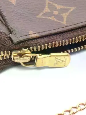 LOUIS VUITTON Pochette Monogram Shoulder Bag - Brown