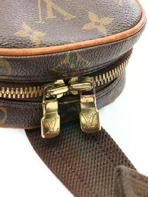 LOUIS VUITTON 2004 Pochette Gange Monogram Messenger Bag