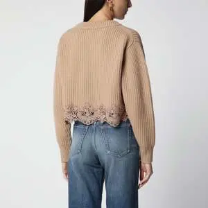 Chloé Cropped Turtleneck Sweater In Wool-cashmere Bleached