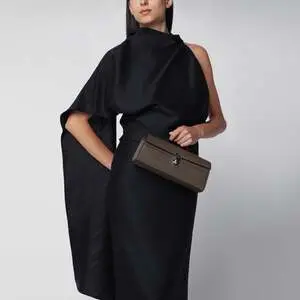 Savette Slim Symmetry Pouch In Calf Leather