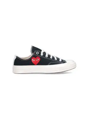 Play Comme Des Garcon Heart Low Top Sneakers - Black