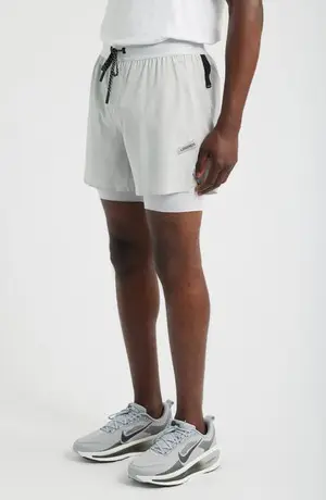LEGENDS Forum Lite Performance Camo Shorts - Platinum