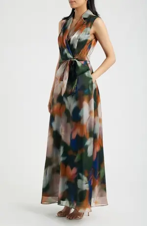 Julia Jordan Sleeveless Floral Organza Gown