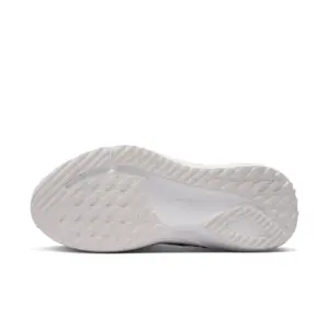 Nike Quest Road Running Shoes
