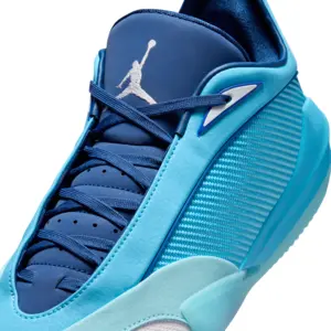JORDAN Triangle Basketball Shoes