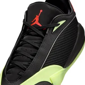 JORDAN Triangle Basketball Shoes