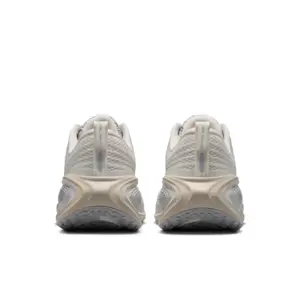 Nike Vomero Plus Se Road Running Shoes