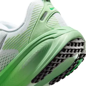 Nike Vomero 18 Road Running Shoes