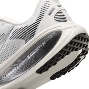 Nike Vomero 18 Road Running Shoes - White