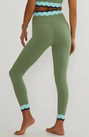 Beach Riot Stacy Scalloped High Waist 7/8 Leggings