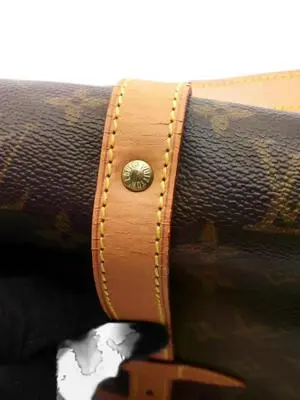 LOUIS VUITTON 1999 Monogram Saumur 30 Crossbody Bag