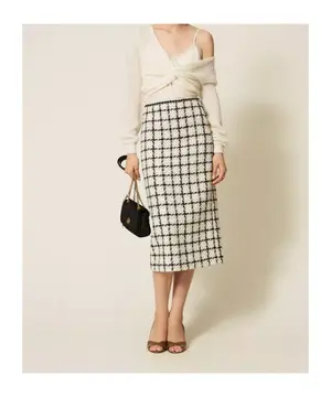 TWINSET Reversible Knit Shrug With V-neck And Round Neck