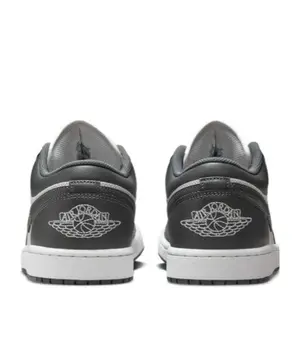 Nike Low-top Sneakers