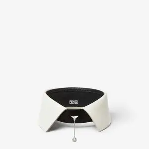 Fendi 5 Sisters" Lambskin Collar - White