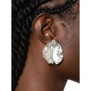 Cult Gaia Tone Leaf Engraved Earrings - Silver