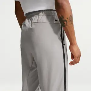 Nike Tech Dri-fit Shori Knit Pants