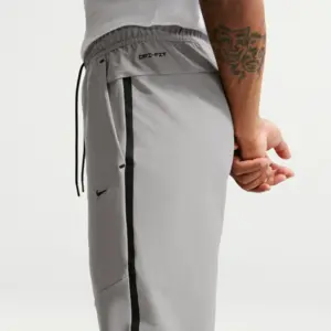 Nike Tech Dri-fit Shori Knit Pants