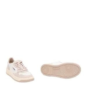 AUTRY Medalist Perforated Low-top Sneakers - Nude