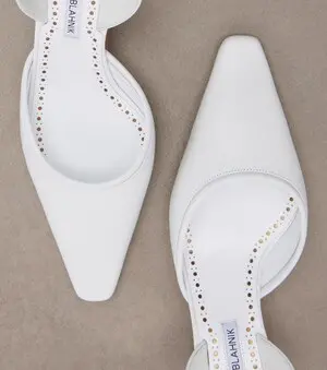Manolo Blahnik Vendona Leather Slingback Pumps - White