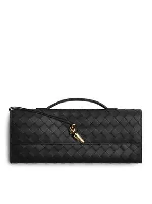 Bottega Veneta Andiamo Clutch With Intrecciato Pattern - Black