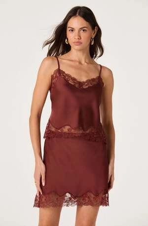 Astr The Label Yulissa Satin Lace Trim Cami Top - Rust